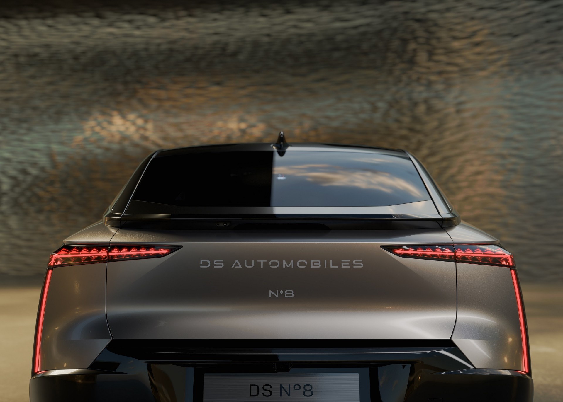 DS N°8: O Futuro da Mobilidade Elétrica com Elegância Francesa ...