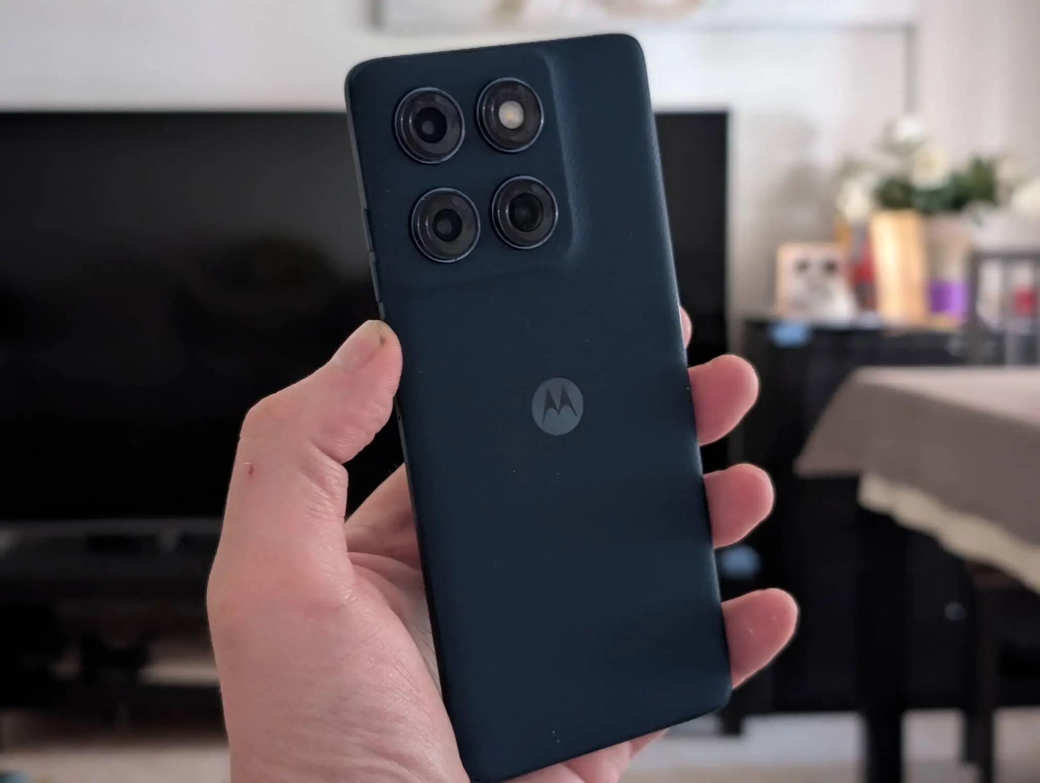 Análise Motorola Edge 60: O smartphone que quer redefinir o segmento ...