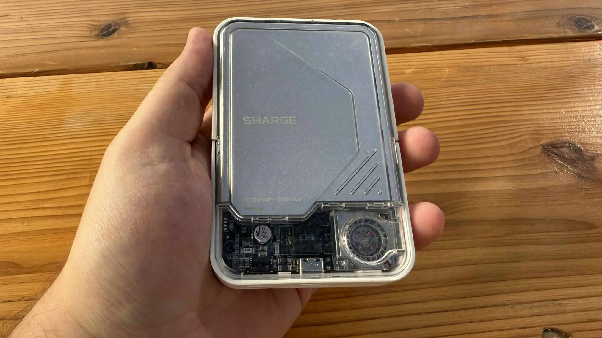 Análise Sharge Icemag 2: A Powerbank MagSafe com Arrefecimento Ativo ...