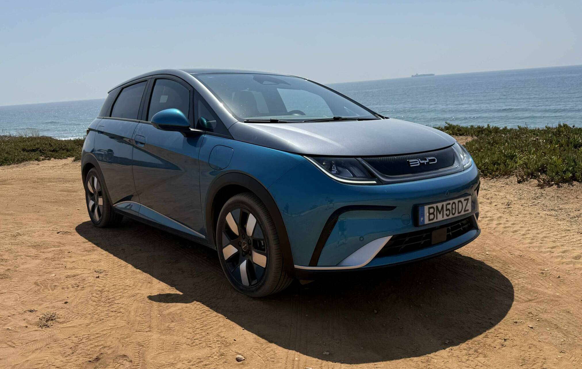 BYD Dolphin: Eficiência, espaço e qualidade num compacto elétrico ...