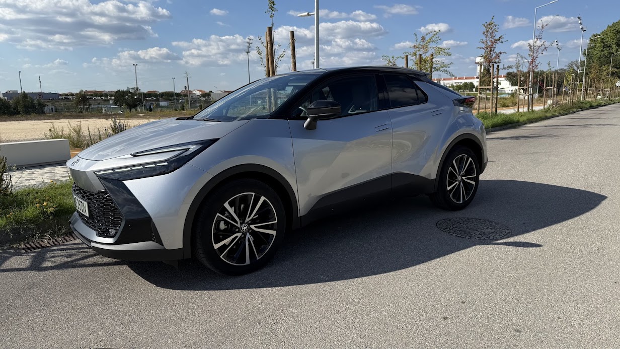 Ensaio Toyota C‑HR Plug‑in Hybrid, uma evolução tecnológica! | AndroidGeek