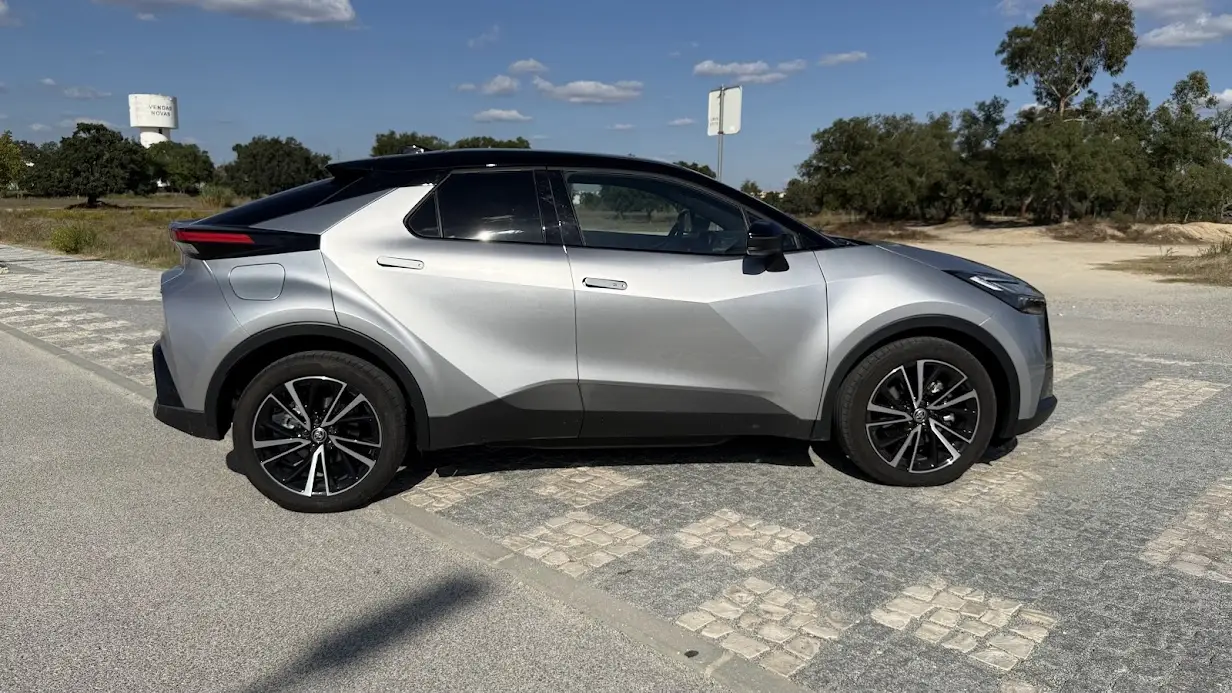 Ensaio Toyota C‑HR Plug‑in Hybrid, uma evolução tecnológica! | AndroidGeek