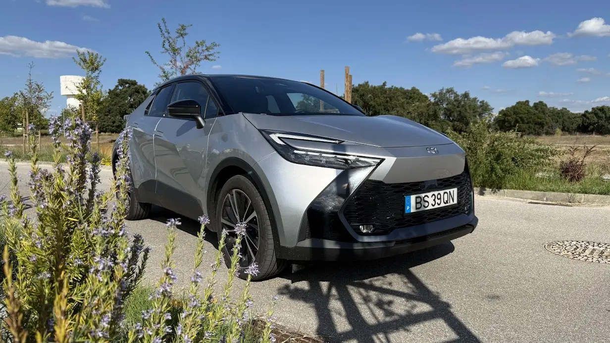 Ensaio Toyota C‑HR Plug‑in Hybrid, uma evolução tecnológica! | AndroidGeek