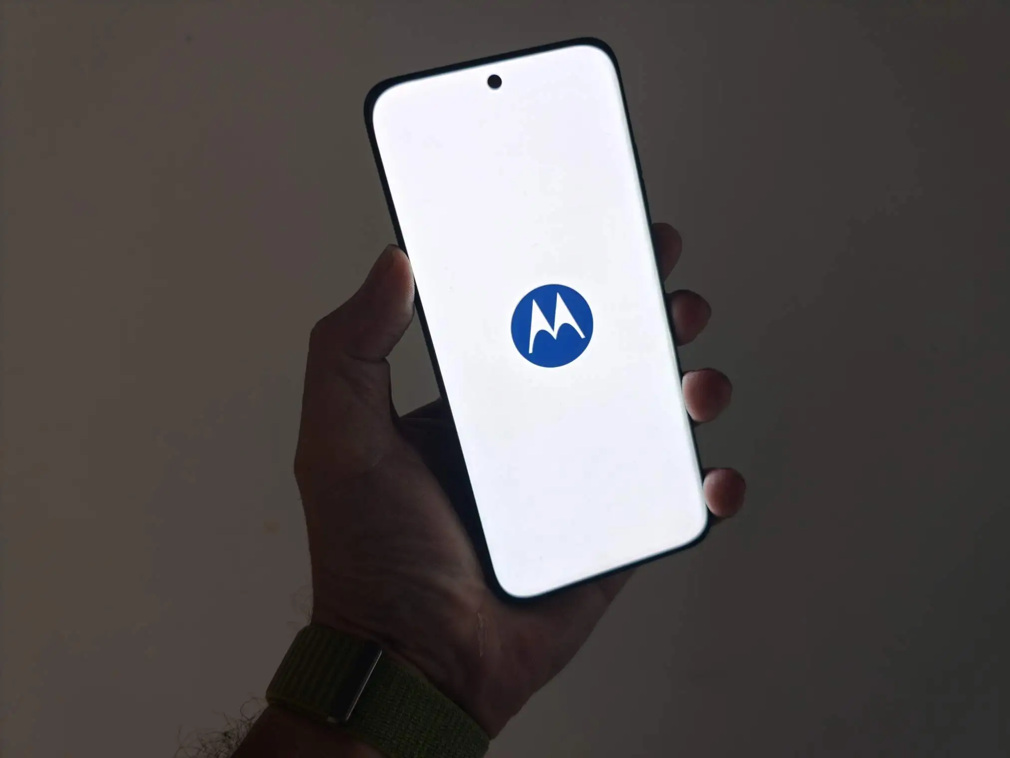 Análise Moto Edge 70 Fusion: muito mais do que um smartphone de gama ...